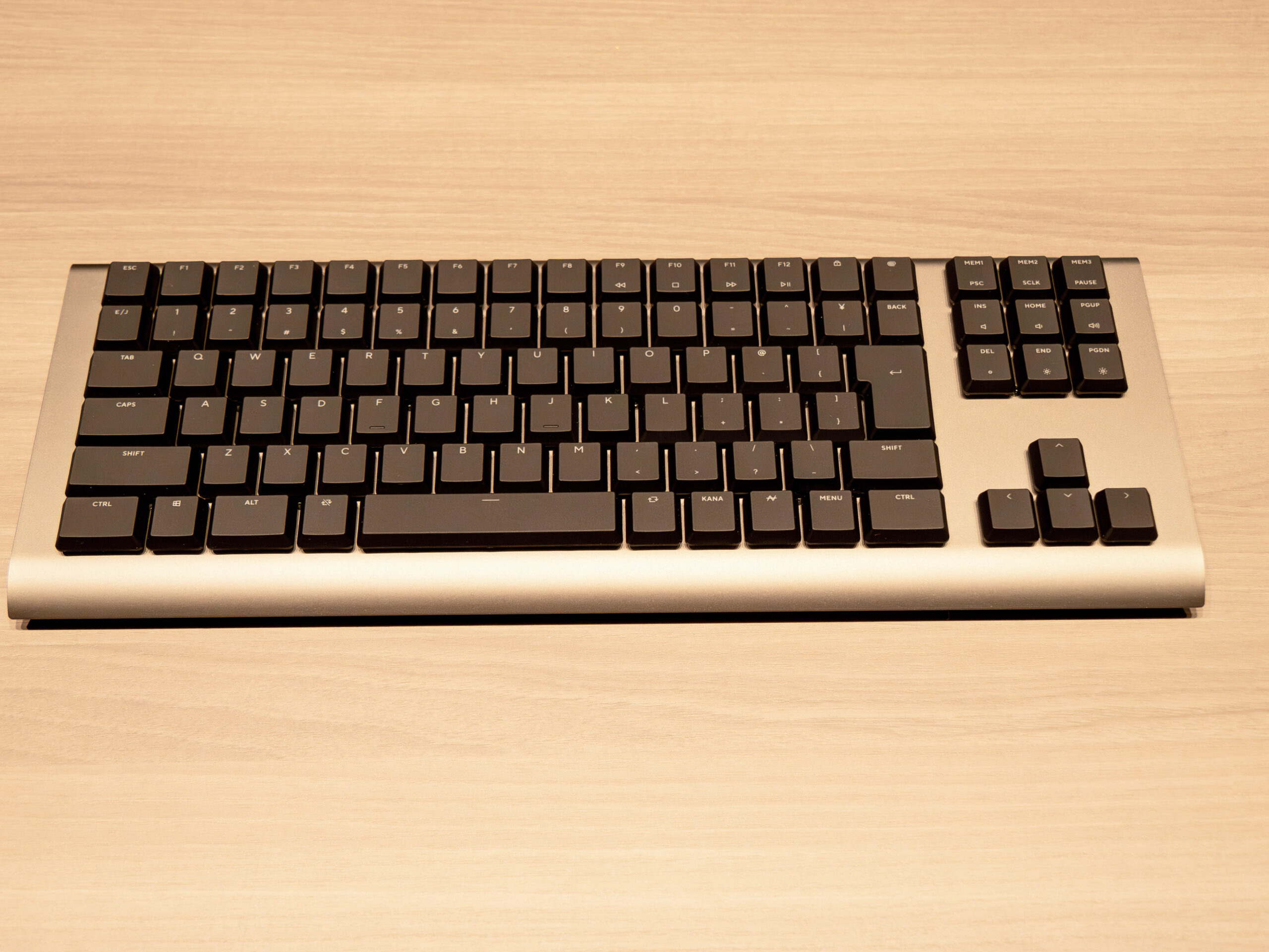 ZENAIM KEYBOARDが8月8日より販売再開。キー修正および各種アップデートを携えて再始動 - onesuite