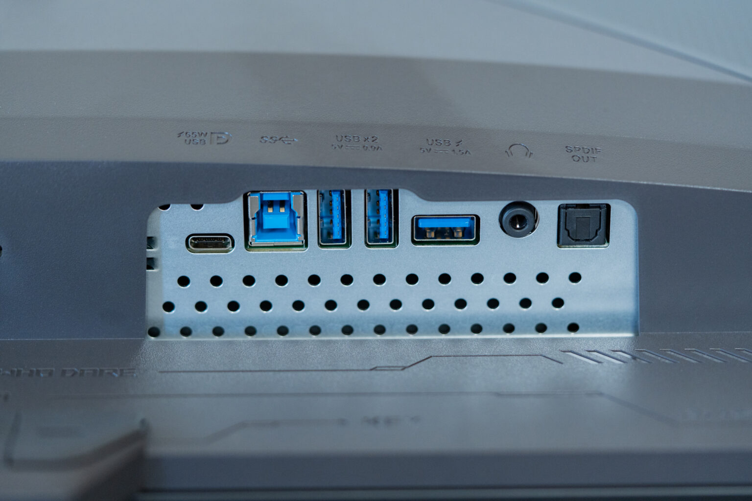 「ASUS ROG Swift OLED PG32UCDM」を実機レビュー！4K 240Hz駆動の有機ELゲーミングモニターで、高画質なゲーム ...