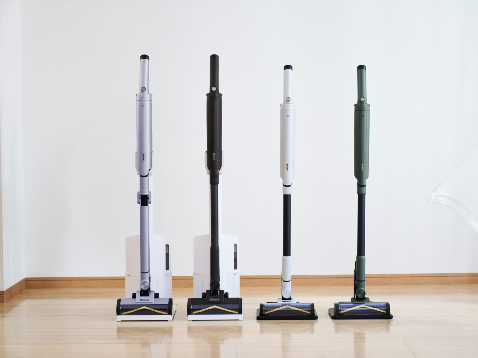 シャークから「360°クリーニング」搭載の軽量コードレス掃除機が新登場。前後左右からゴミを取り除く「Shark EVOPOWER SYSTEM ...