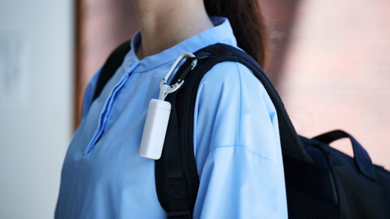 エレコムから、外れにくい睡眠用耳栓「ECLEAR Earplug」新登場。独自の突起構造で耳にフィットし、携帯に便利なループ付きケース採用 - onesuite